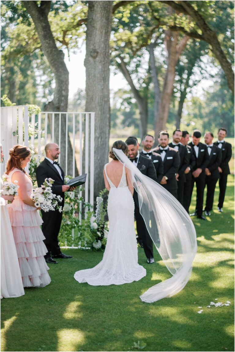 2024 Wedding Veil Hairstyle Trends: Elegance Meets Modernity | Status ...